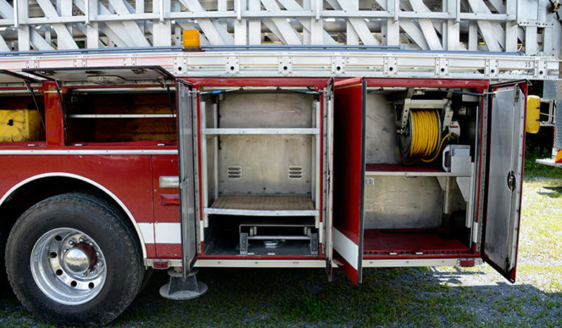 1993 Sutphen 100' Tower Ladder Quint - Command Fire Apparatus