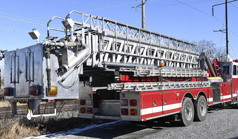 1993 Sutphen 100' Tower Ladder Quint - Command Fire Apparatus