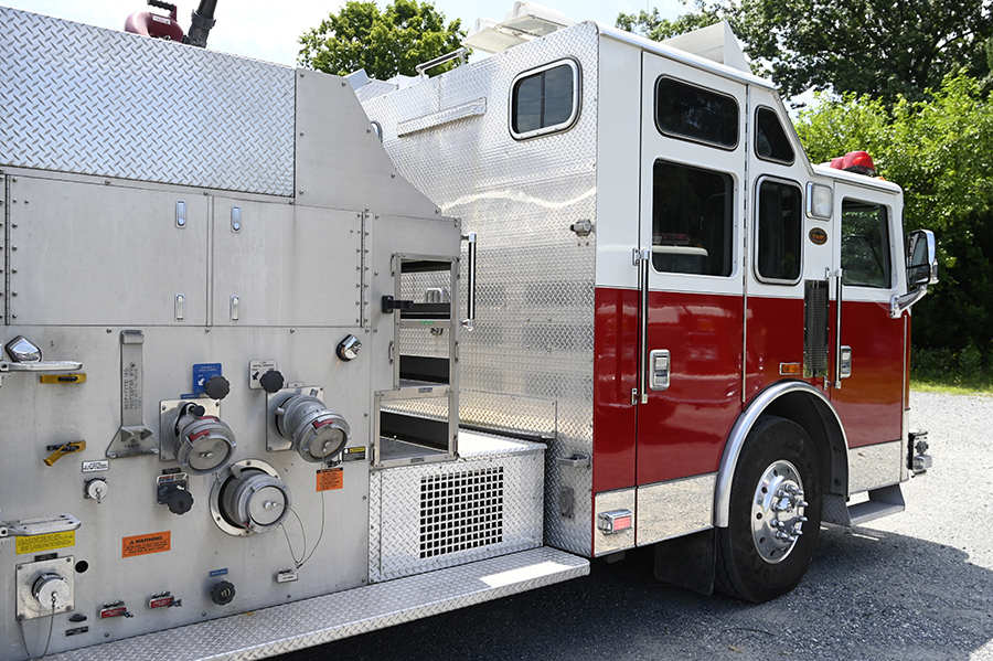Sold sold sold 2004 KME 1500/1000 STAINLESS STEEL Pumper - Command Fire ...