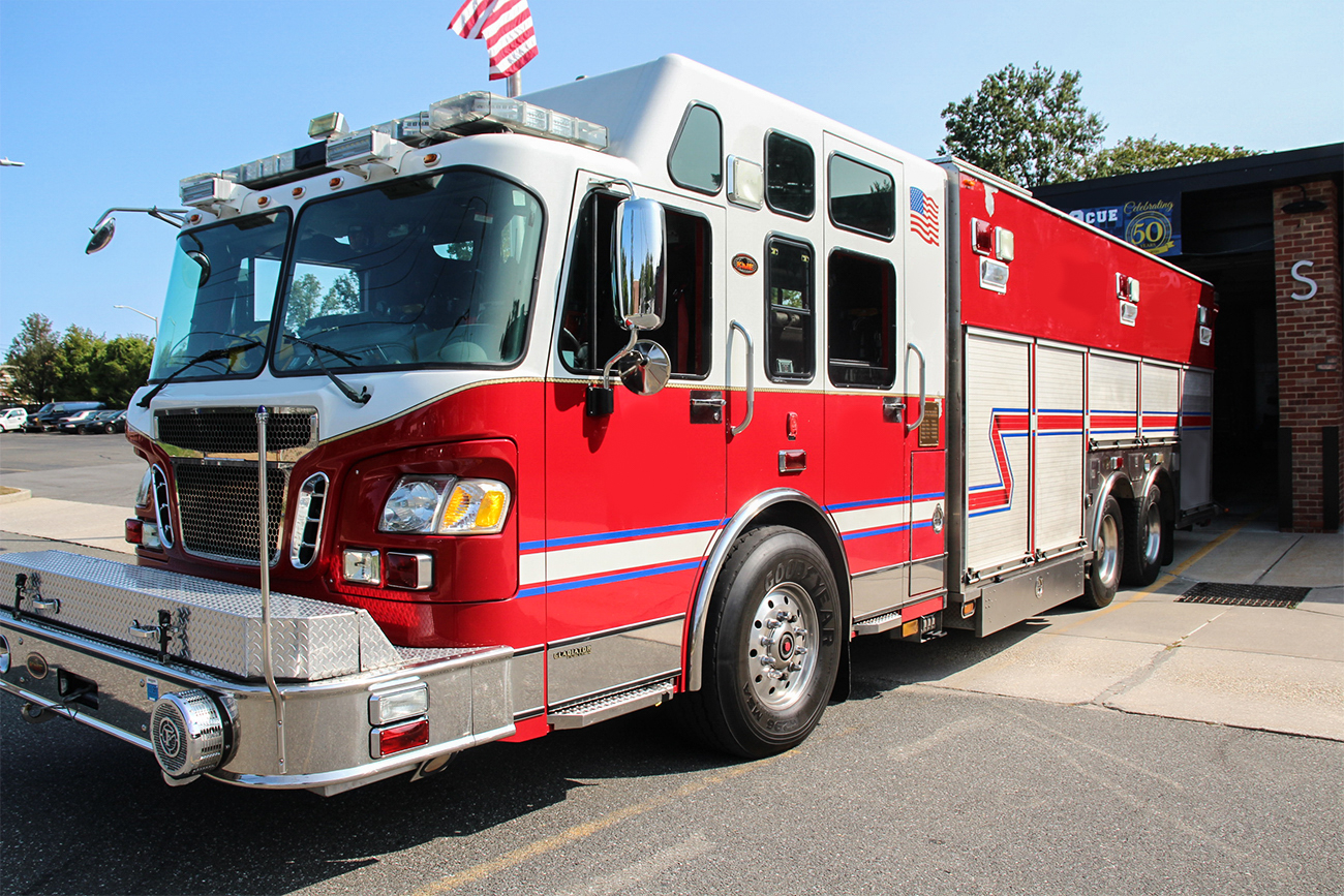 2005 SPARTAN STAINLESS STEEL HEAVY DUTY WALK-IN RESCUE - Command Fire ...